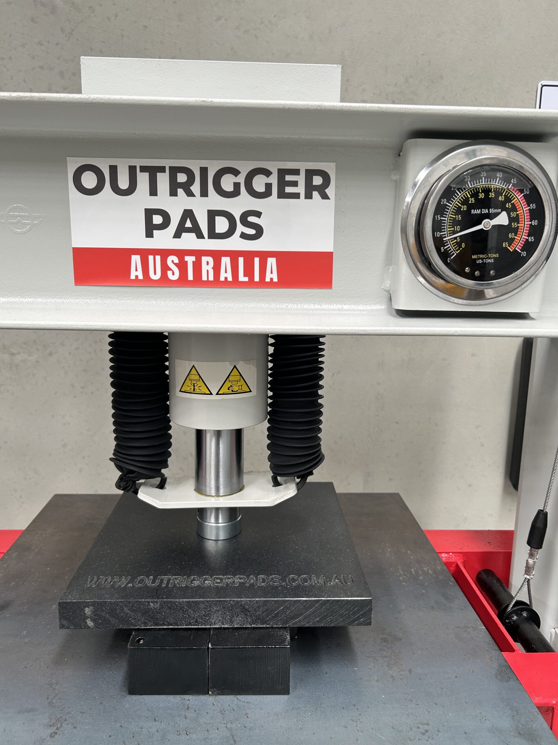 Small Outrigger Pads 300mm x 300mm x 30mm - Outrigger Pads Australia