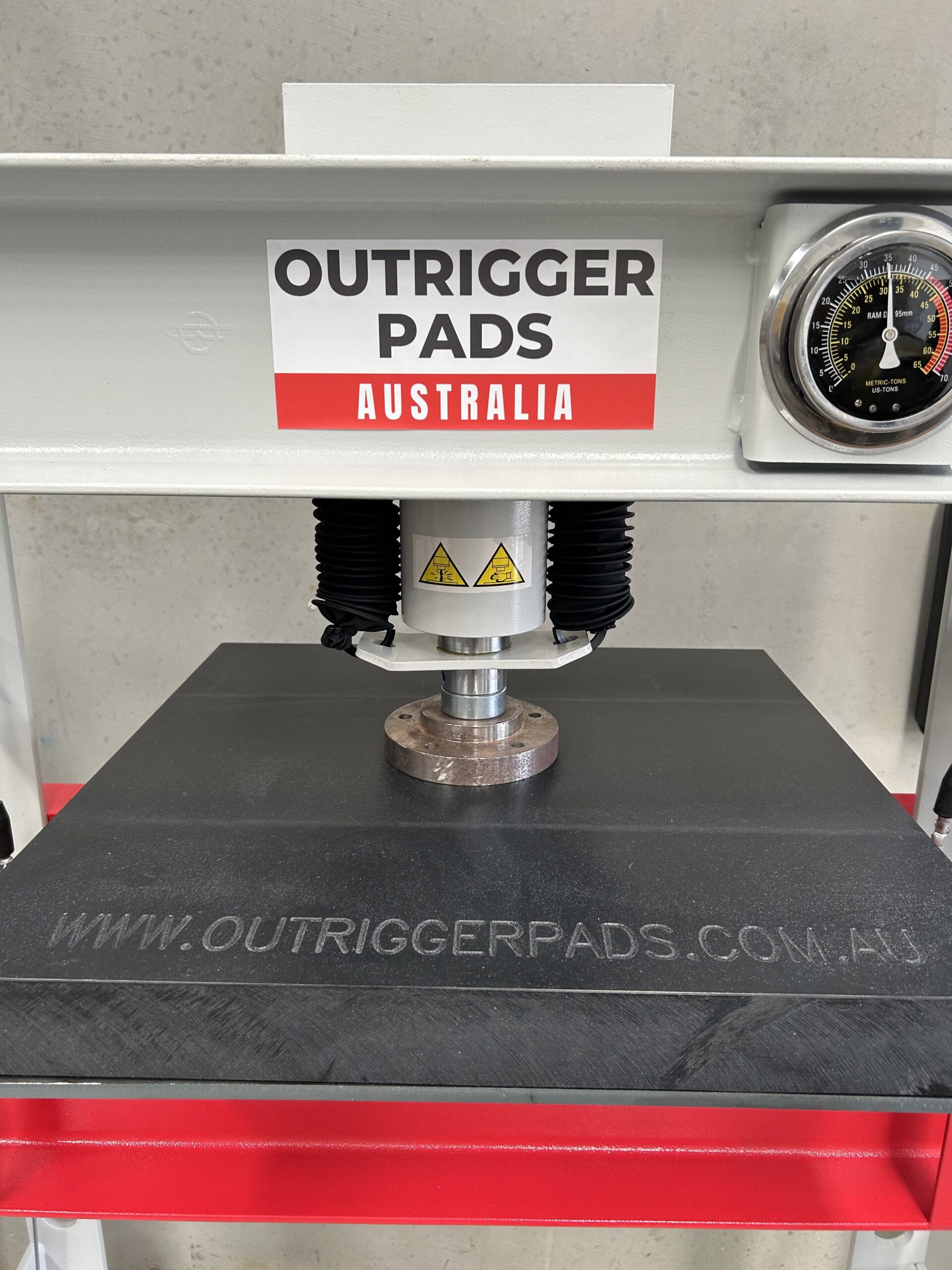 Outrigger Pads 600mm x 600mm x 60mm - Outrigger Pads Australia