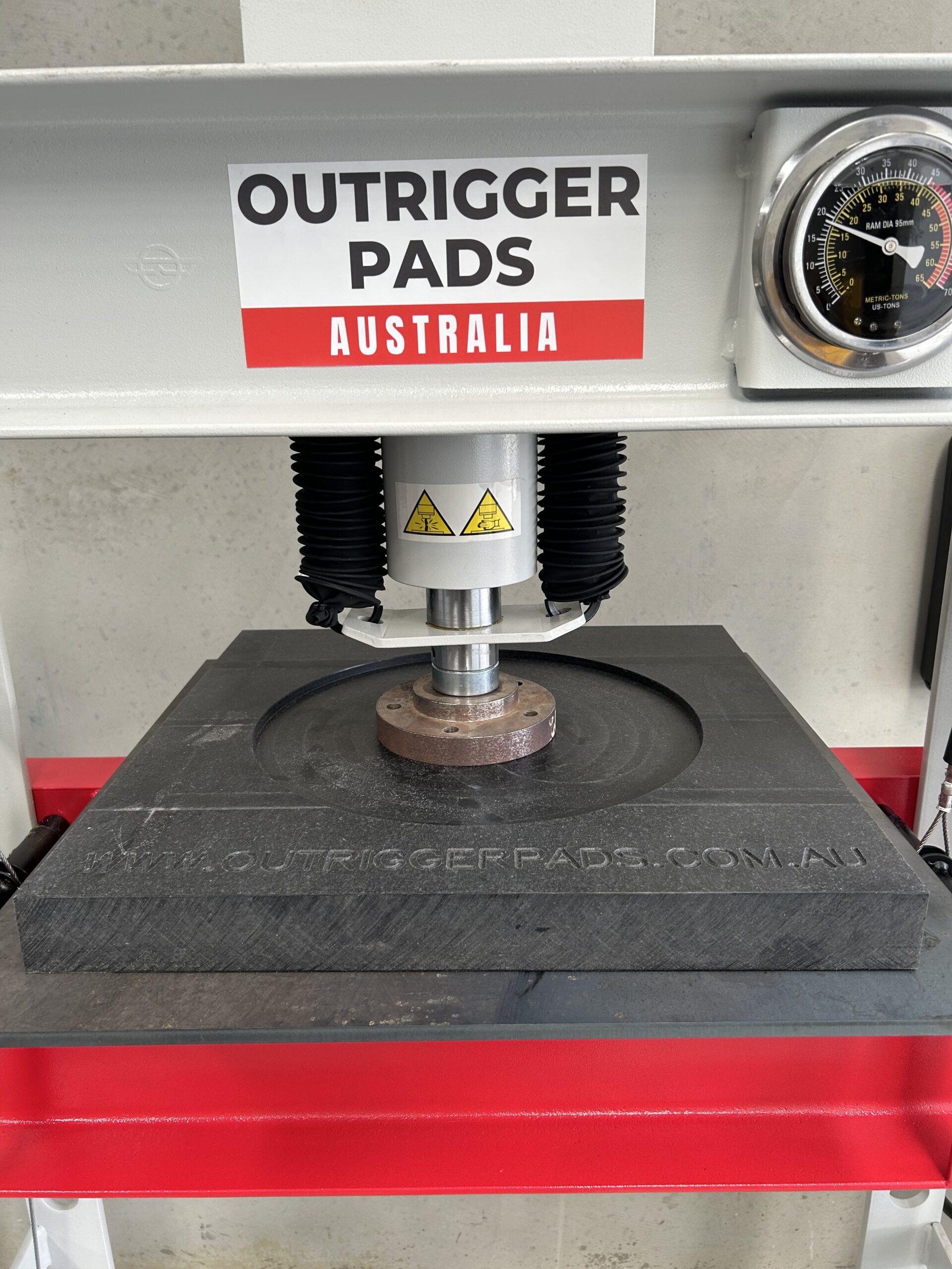 Recessed Face 500mm x 500mm x 50mm Outrigger Pads - Outrigger Pads ...